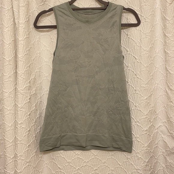 lululemon athletica | Tops | Lululemon Grey Swiftly Tech Tank | Poshmark